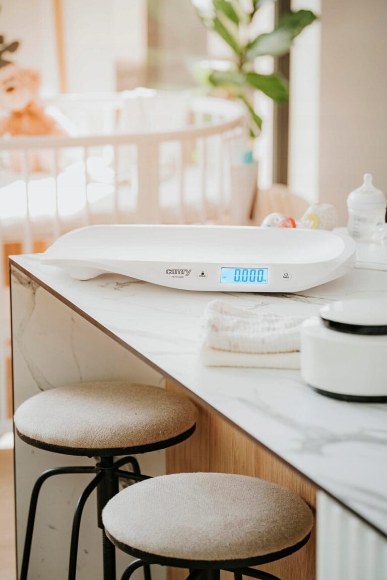 Electronic Digital LCD Scale For Babies Up To 20kg - My Equipment My Home